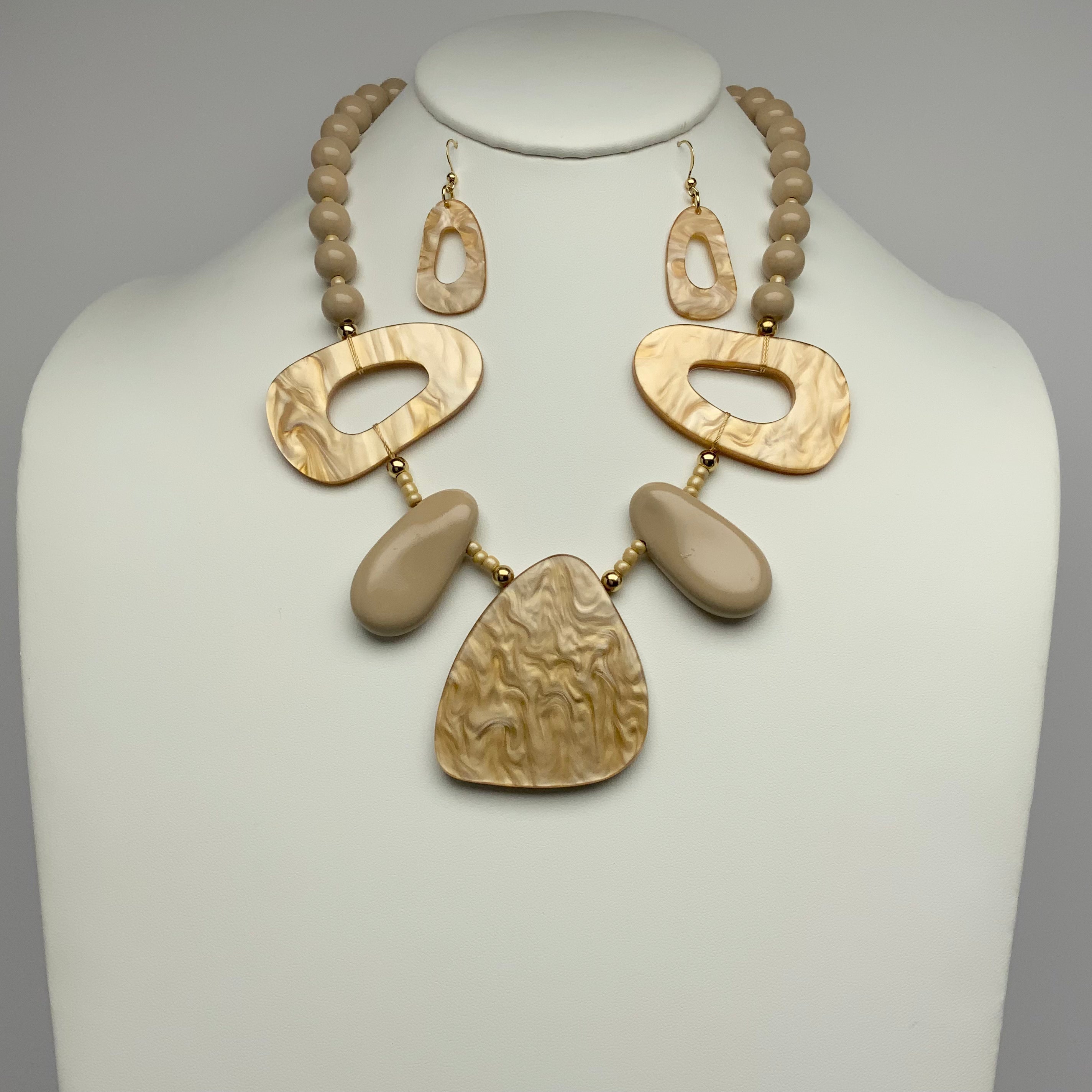 Lucite Beads and Shapes – L and B Creations